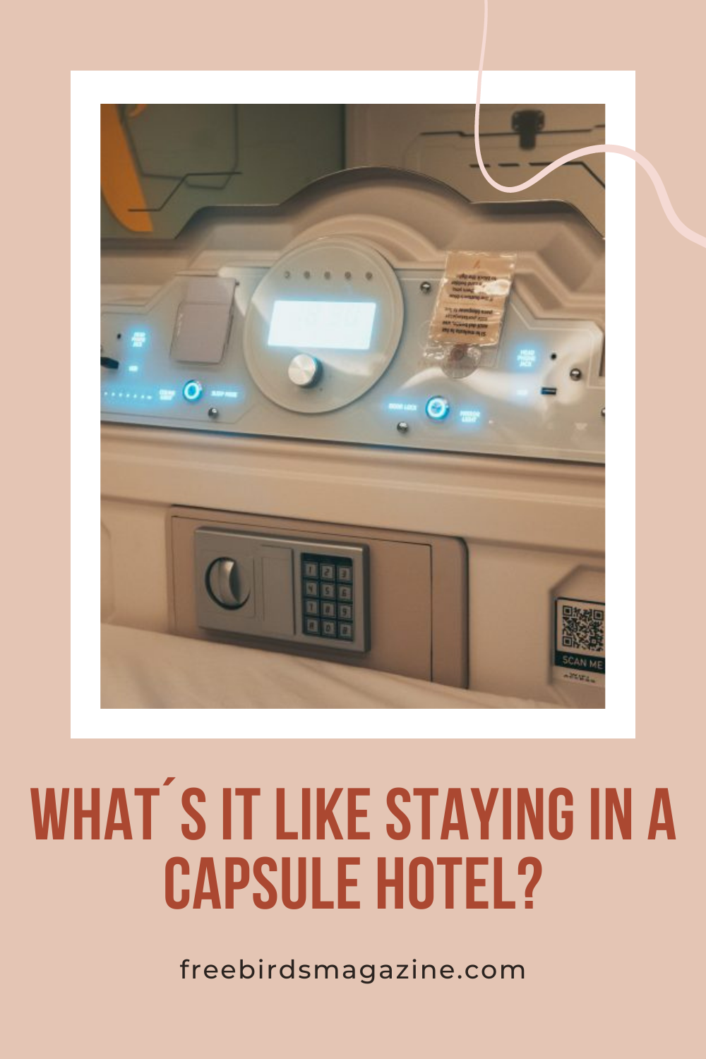 What´s it like staying in a capsule hotel? - Yellow Capsule Cancun